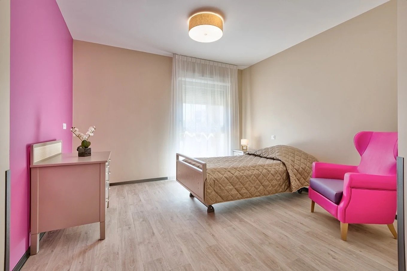 RENTAL INVESTMENT – Trets – Olympe EHPAD Residence – 5.51 profitability - Sextant French Properties